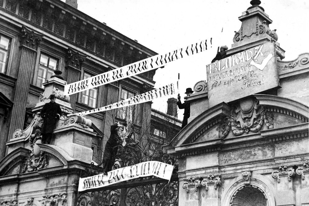 [Aneks historyczny] Getto ławkowe. Co i jak pamiętać?